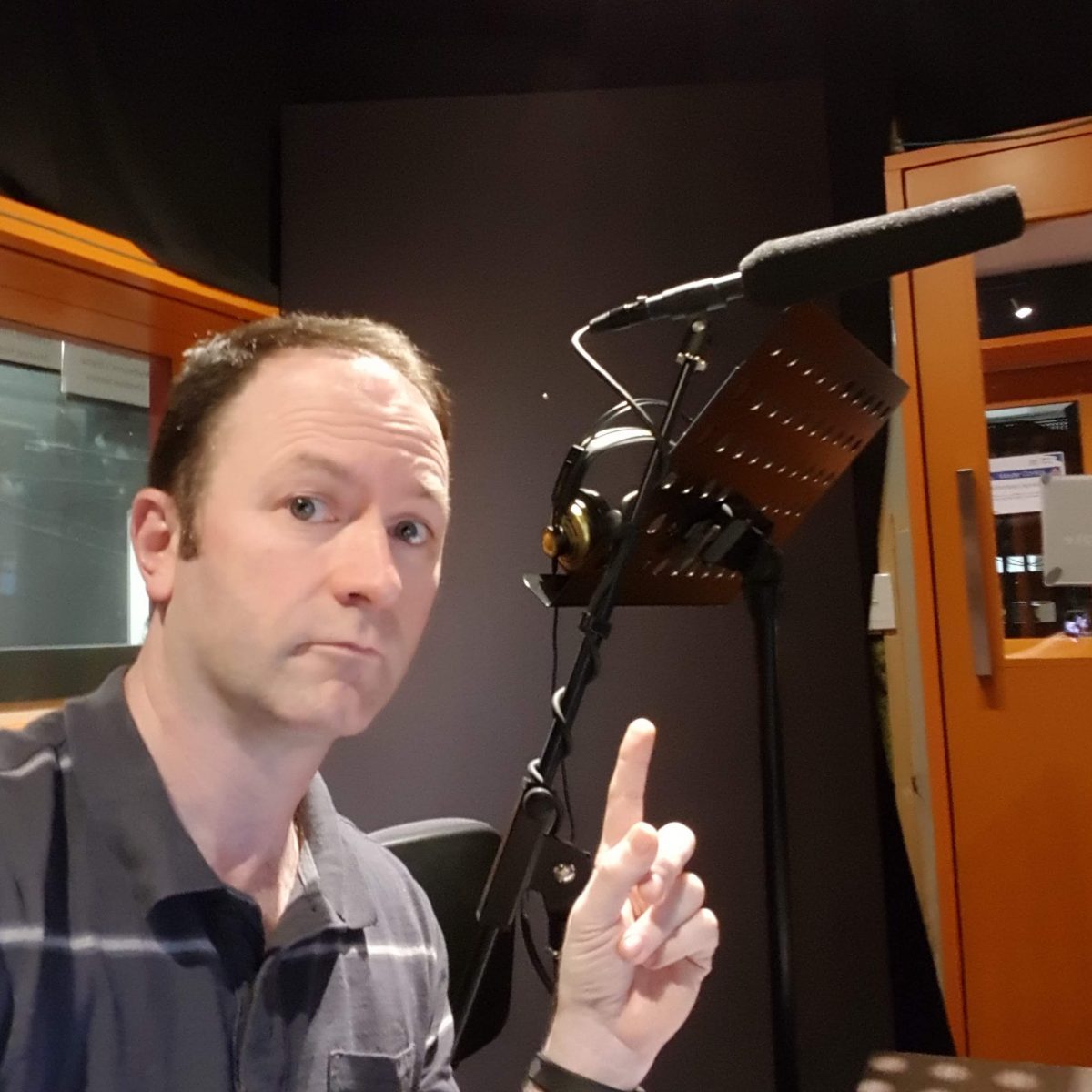 Andy Wells – Australian Voice Over Artist – Voice Over Artist for Radio ...